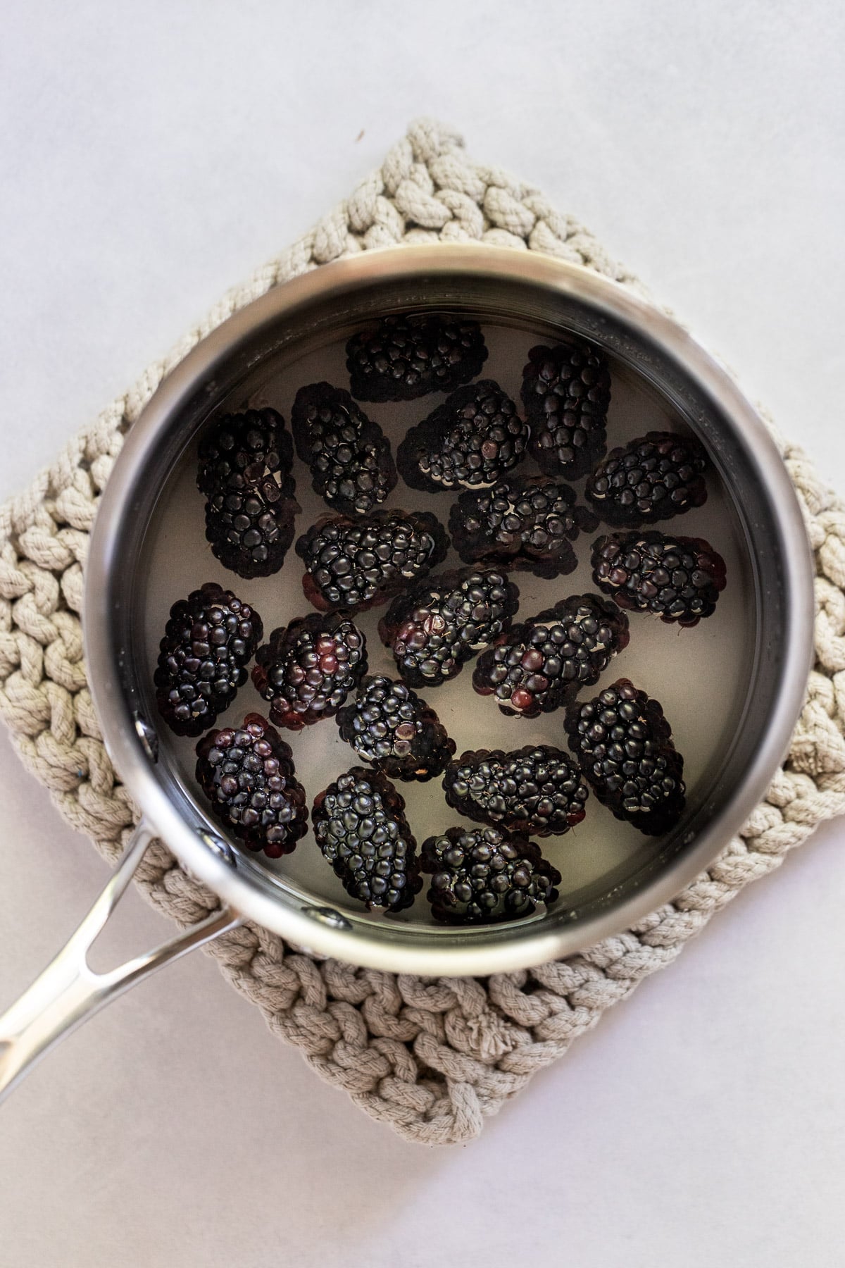 10-Minute Blackberry Simple Syrup