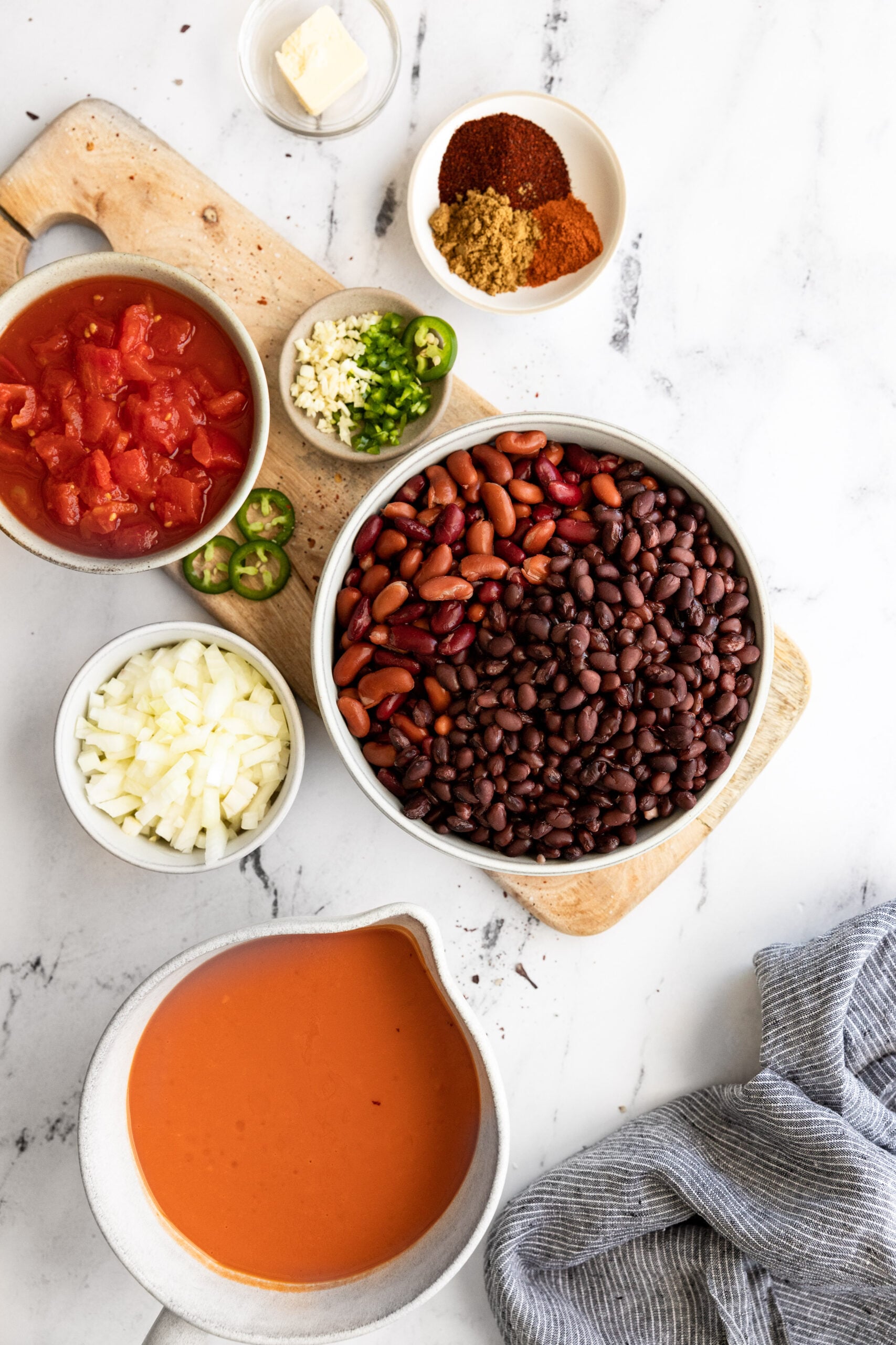 Hearty Vegetarian Bean Chili with Tomato Soup | Fork in the Kitchen