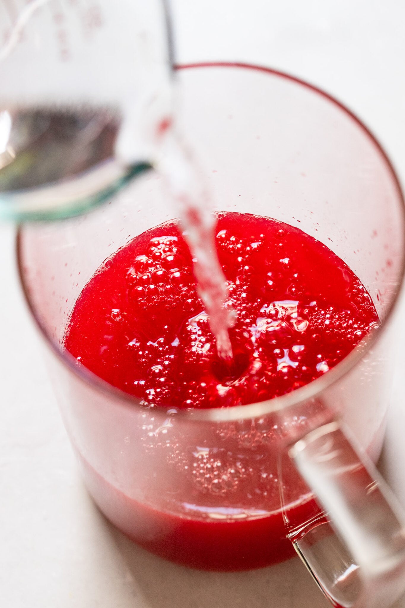 Easy Raspberry Lemonade (No Blender)